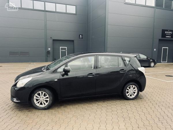 Melns Toyota Verso 2011 Kauņa, ar dzinēja tilpumu 2.00 L un nobraukumu 298 tūkst. km par 3750 €, foto 5 vietnē AUTOMOTO.COM.LV