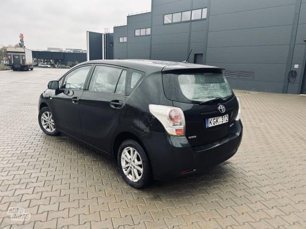 Melns Toyota Verso 2011 Kauņa, ar dzinēja tilpumu 2.00 L un nobraukumu 298 tūkst. km par 3750 €, foto 6 vietnē AUTOMOTO.COM.LV