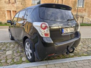 Melns Toyota Verso 2011 Daugavpils, ar dzinēja tilpumu 2.20 L un nobraukumu 265 tūkst. km par 4790 €, foto 6 vietnē AUTOMOTO.COM.LV
