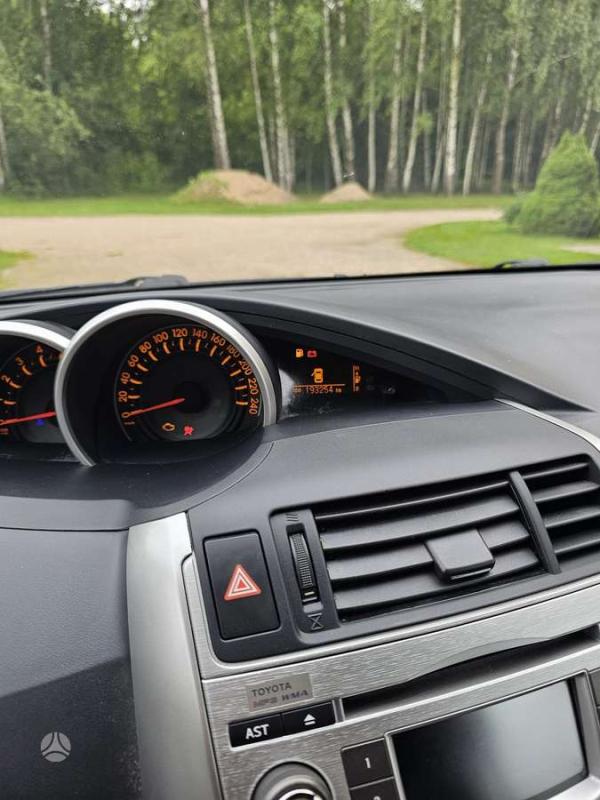 Melns Toyota Verso 2011 Rokiškis, ar dzinēja tilpumu 2.00 L un nobraukumu 193 tūkst. km par 4200 €, foto 7 vietnē AUTOMOTO.COM.LV
