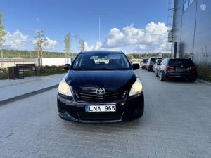 Black Toyota Verso 2011 in Vilnius, with an engine capacity of 1.60 L and mileage of 242 thousand km for 5499 €, photo 4 on AUTOMOTO.COM.LV