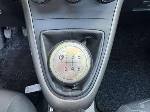Black Toyota Verso 2011 in Vilnius, with an engine capacity of 1.60 L and mileage of 242 thousand km for 5499 €, photo 13 on AUTOMOTO.COM.LV