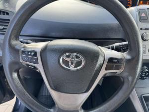 Black Toyota Verso 2011 in Vilnius, with an engine capacity of 1.60 L and mileage of 242 thousand km for 5499 €, photo 18 on AUTOMOTO.COM.LV