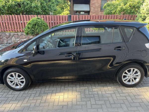 Melns Toyota Verso 2011 Vilkaviškis, ar dzinēja tilpumu 1.80 L un nobraukumu 184 tūkst. km par 5700 €, foto 9 vietnē AUTOMOTO.COM.LV