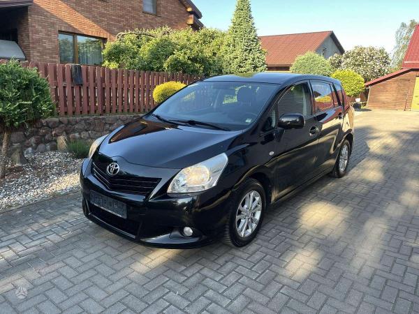 Melns Toyota Verso 2011 Vilkaviškis, ar dzinēja tilpumu 1.80 L un nobraukumu 184 tūkst. km par 5700 €, foto 10 vietnē AUTOMOTO.COM.LV