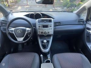 Melns Toyota Verso 2011 Vilkaviškis, ar dzinēja tilpumu 1.80 L un nobraukumu 184 tūkst. km par 5700 €, foto 14 vietnē AUTOMOTO.COM.LV