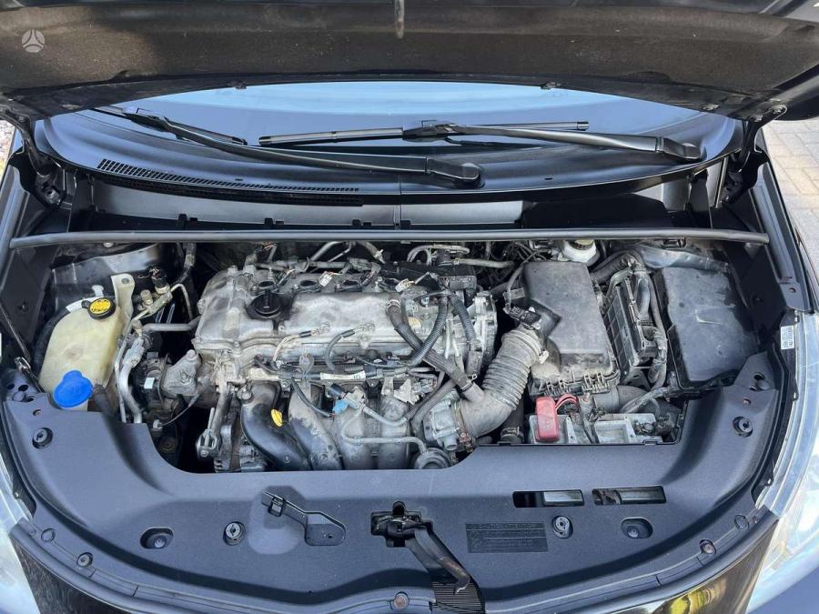 Melns Toyota Verso 2011 Vilkaviškis, ar dzinēja tilpumu 1.80 L un nobraukumu 184 tūkst. km par 5700 €, foto 18 vietnē AUTOMOTO.COM.LV