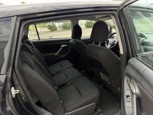 Black Toyota Verso 2011 in Vilnius, with an engine capacity of 2.00 L and mileage of 300 thousand km for 3500 €, photo 14 on AUTOMOTO.COM.LV