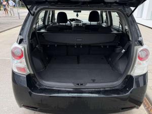 Black Toyota Verso 2011 in Vilnius, with an engine capacity of 2.00 L and mileage of 300 thousand km for 3500 €, photo 16 on AUTOMOTO.COM.LV