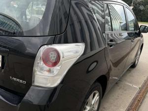 Black Toyota Verso 2011 in Vilnius, with an engine capacity of 2.00 L and mileage of 300 thousand km for 3500 €, photo 17 on AUTOMOTO.COM.LV