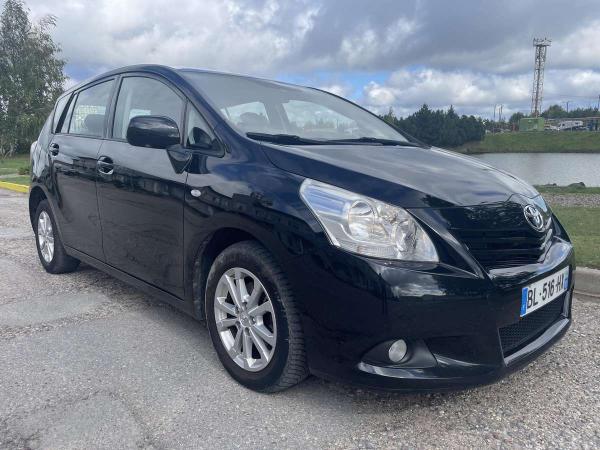 Melns Toyota Verso 2011 Viļņa, ar dzinēja tilpumu 2.00 L un nobraukumu 233 tūkst. km par 3950 €, foto 1 vietnē AUTOMOTO.COM.LV