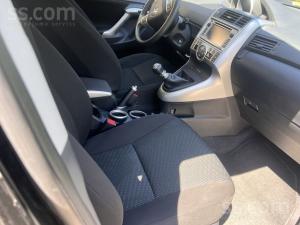 Melns Toyota Verso 2012 Rīga, ar dzinēja tilpumu 2.00 L un nobraukumu 255 tūkst. km par 5900 €, foto 11 vietnē AUTOMOTO.COM.LV