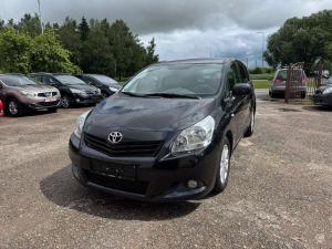 Melns Toyota Verso 2012 Jurbarkas, ar dzinēja tilpumu 2.00 L un nobraukumu 231 tūkst. km par 4950 €, foto 3 vietnē AUTOMOTO.COM.LV