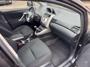 Melns Toyota Verso 2012 Jurbarkas, ar dzinēja tilpumu 2.00 L un nobraukumu 231 tūkst. km par 4950 €, foto 14 vietnē AUTOMOTO.COM.LV