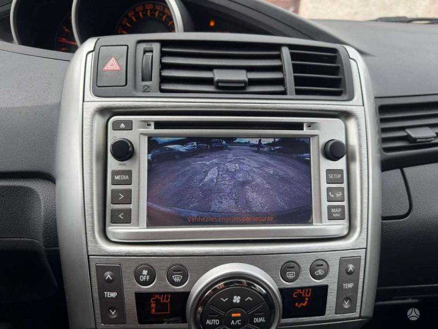 Melns Toyota Verso 2012 Jurbarkas, ar dzinēja tilpumu 2.00 L un nobraukumu 231 tūkst. km par 4950 €, foto 15 vietnē AUTOMOTO.COM.LV