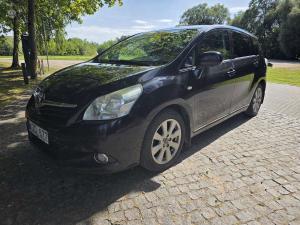 Melns Toyota Verso 2012 Panevēža, ar dzinēja tilpumu 2.00 L un nobraukumu 332 tūkst. km par 4300 €, foto 5 vietnē AUTOMOTO.COM.LV