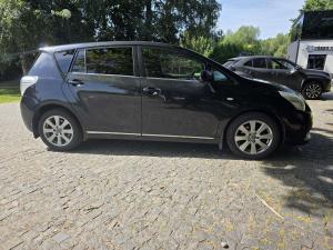 Melns Toyota Verso 2012 Panevēža, ar dzinēja tilpumu 2.00 L un nobraukumu 332 tūkst. km par 4300 €, foto 8 vietnē AUTOMOTO.COM.LV
