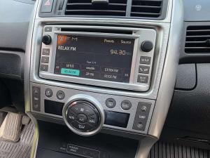Melns Toyota Verso 2012 Panevēža, ar dzinēja tilpumu 2.00 L un nobraukumu 332 tūkst. km par 4300 €, foto 13 vietnē AUTOMOTO.COM.LV