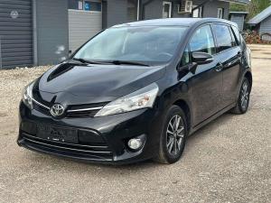 Black Toyota Verso 2013 in Utena, with an engine capacity of 2.00 L and mileage of 260 thousand km for 5950 €, photo  on AUTOMOTO.COM.LV