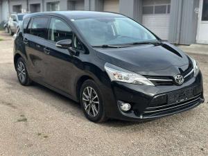 Black Toyota Verso 2013 in Utena, with an engine capacity of 2.00 L and mileage of 260 thousand km for 5950 €, photo 3 on AUTOMOTO.COM.LV