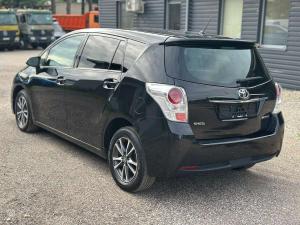 Black Toyota Verso 2013 in Utena, with an engine capacity of 2.00 L and mileage of 260 thousand km for 5950 €, photo 5 on AUTOMOTO.COM.LV