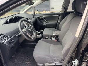 Black Toyota Verso 2013 in Utena, with an engine capacity of 2.00 L and mileage of 260 thousand km for 5950 €, photo 8 on AUTOMOTO.COM.LV