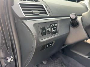 Black Toyota Verso 2013 in Utena, with an engine capacity of 2.00 L and mileage of 260 thousand km for 5950 €, photo 10 on AUTOMOTO.COM.LV
