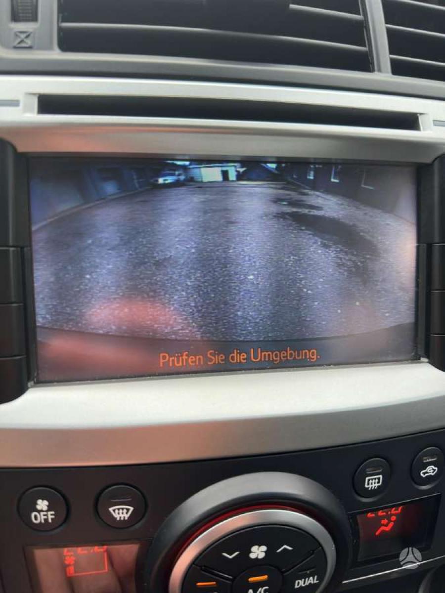 Black Toyota Verso 2013 in Utena, with an engine capacity of 2.00 L and mileage of 260 thousand km for 5950 €, photo 11 on AUTOMOTO.COM.LV