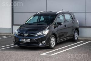 Black Toyota Verso 2013 in Riga, with an engine capacity of 1.80 L and mileage of 181 thousand km for 5990 €, photo  on AUTOMOTO.COM.LV