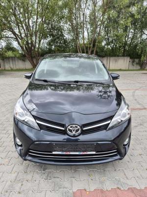 Melns Toyota Verso 2013 Šauļi, ar dzinēja tilpumu 2.00 L un nobraukumu 245 tūkst. km par 5950 €, foto 3 vietnē AUTOMOTO.COM.LV
