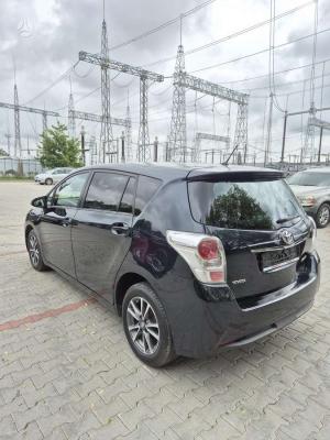 Melns Toyota Verso 2013 Šauļi, ar dzinēja tilpumu 2.00 L un nobraukumu 245 tūkst. km par 5950 €, foto 6 vietnē AUTOMOTO.COM.LV
