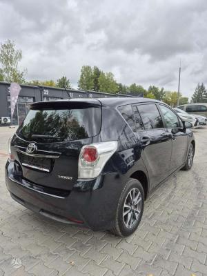 Melns Toyota Verso 2013 Šauļi, ar dzinēja tilpumu 2.00 L un nobraukumu 245 tūkst. km par 5950 €, foto 8 vietnē AUTOMOTO.COM.LV