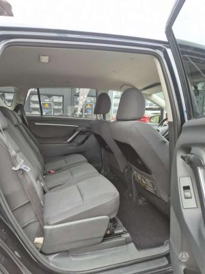 Melns Toyota Verso 2013 Šauļi, ar dzinēja tilpumu 2.00 L un nobraukumu 245 tūkst. km par 5950 €, foto 17 vietnē AUTOMOTO.COM.LV
