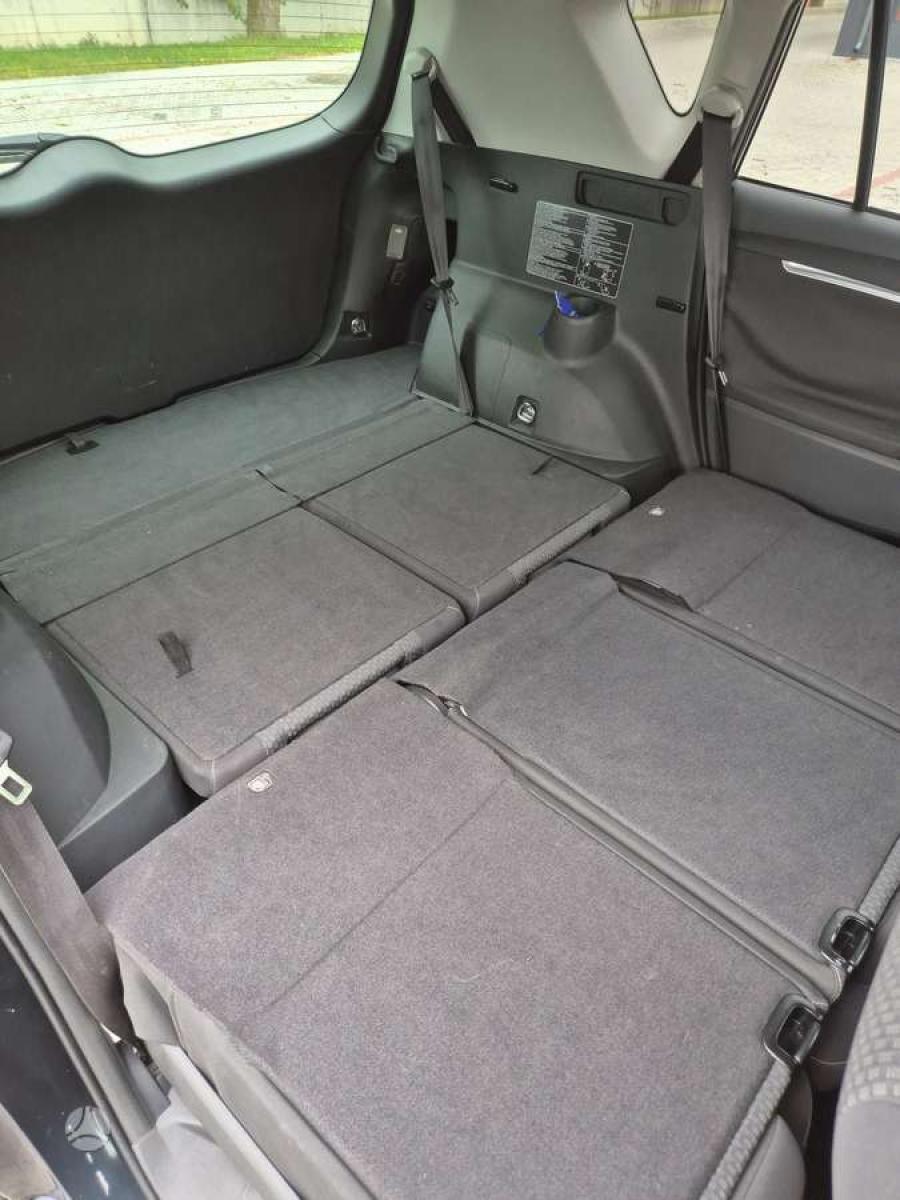 Melns Toyota Verso 2013 Šauļi, ar dzinēja tilpumu 2.00 L un nobraukumu 245 tūkst. km par 5950 €, foto 18 vietnē AUTOMOTO.COM.LV