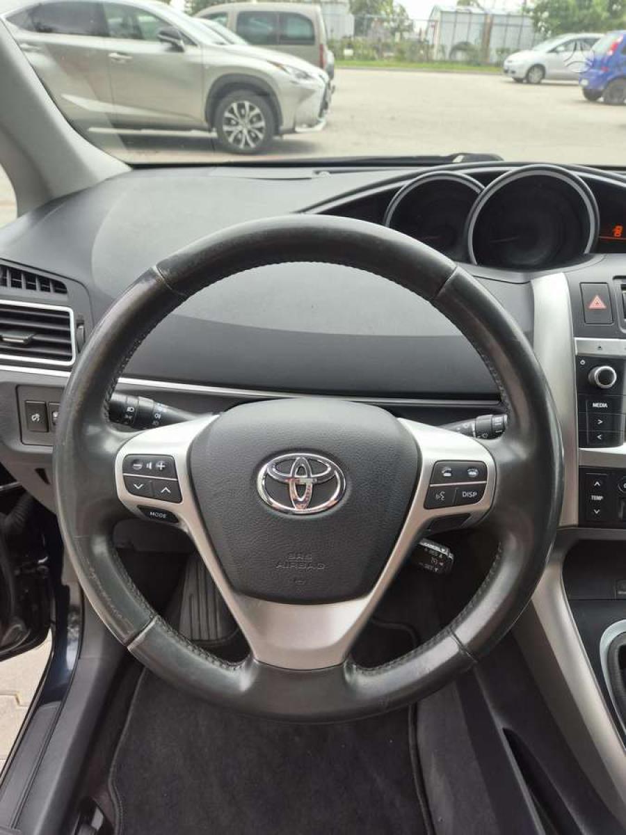 Melns Toyota Verso 2013 Šauļi, ar dzinēja tilpumu 2.00 L un nobraukumu 245 tūkst. km par 5950 €, foto 23 vietnē AUTOMOTO.COM.LV