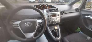 Melns Toyota Verso 2013 Viļņa, ar dzinēja tilpumu 2.00 L un nobraukumu 291 tūkst. km par 1600 €, foto 4 vietnē AUTOMOTO.COM.LV