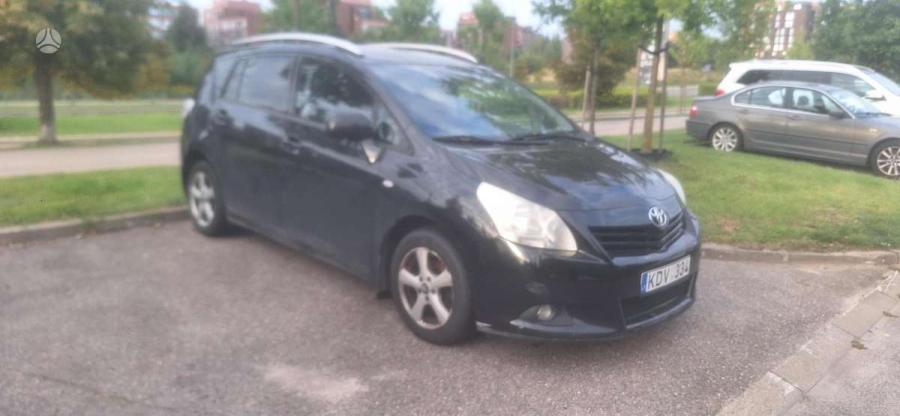 Melns Toyota Verso 2013 Viļņa, ar dzinēja tilpumu 2.00 L un nobraukumu 291 tūkst. km par 1600 €, foto 6 vietnē AUTOMOTO.COM.LV