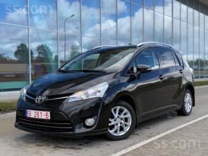 Black Toyota Verso 2014 in Rezekne, with an engine capacity of 1.60 L and mileage of 212 thousand km for 6490 €, photo 3 on AUTOMOTO.COM.LV
