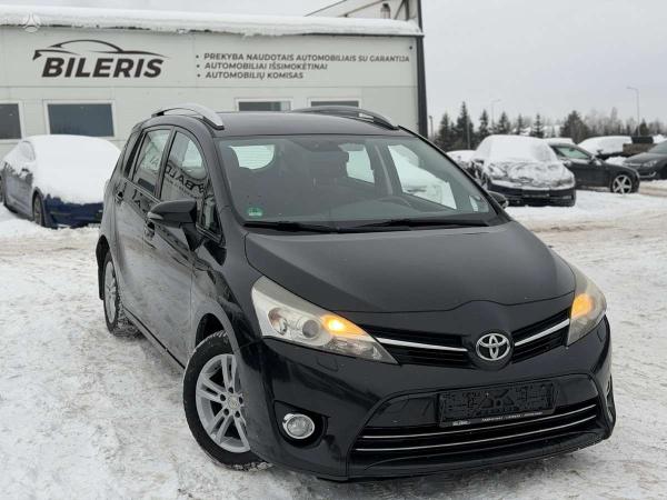 Melns Toyota Verso 2014 Utena, ar dzinēja tilpumu 1.60 L un nobraukumu 290 tūkst. km par 4290 €, foto 1 vietnē AUTOMOTO.COM.LV