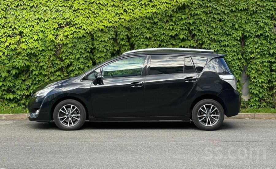 Melns Toyota Verso 2014 Rīga, ar dzinēja tilpumu 1.60 L un nobraukumu 204 tūkst. km par 6250 €, foto 7 vietnē AUTOMOTO.COM.LV