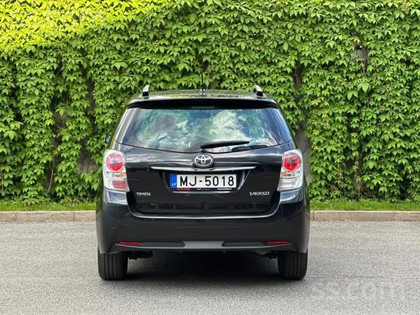 Melns Toyota Verso 2014 Rīga, ar dzinēja tilpumu 1.60 L un nobraukumu 204 tūkst. km par 6250 €, foto 8 vietnē AUTOMOTO.COM.LV