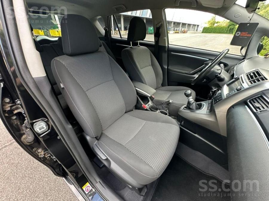 Melns Toyota Verso 2014 Rīga, ar dzinēja tilpumu 1.60 L un nobraukumu 204 tūkst. km par 6250 €, foto 21 vietnē AUTOMOTO.COM.LV