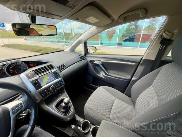 Melns Toyota Verso 2014 Rēzekne, ar dzinēja tilpumu 1.60 L un nobraukumu 212 tūkst. km par 5990 €, foto 9 vietnē AUTOMOTO.COM.LV