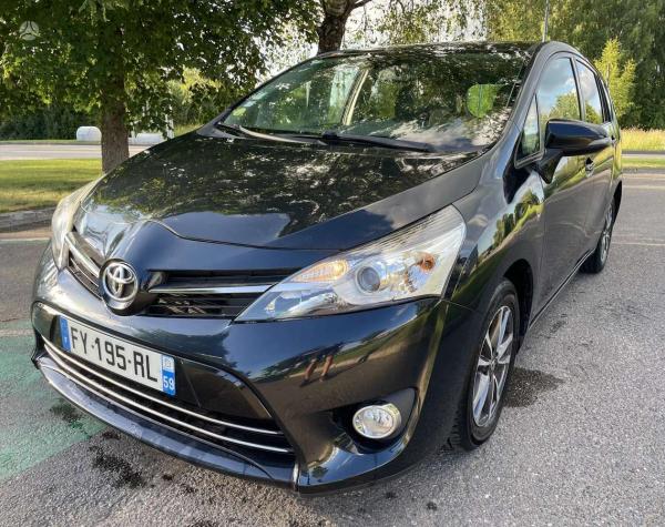 Melns Toyota Verso 2014 Tauragė, ar dzinēja tilpumu 1.60 L un nobraukumu 206 tūkst. km par 5700 €, foto 1 vietnē AUTOMOTO.COM.LV