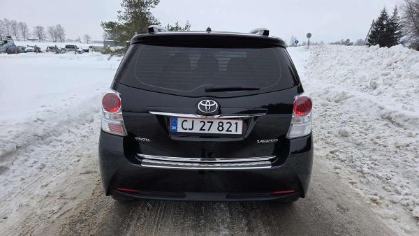 Melns Toyota Verso 2015 Plungė, ar dzinēja tilpumu 1.80 L un nobraukumu 196 tūkst. km par 9600 €, foto 5 vietnē AUTOMOTO.COM.LV