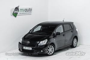 Melns Toyota Verso 2010 Tallina, ar dzinēja tilpumu 2.20 L un nobraukumu 190 tūkst. km par 5500 €, foto  vietnē AUTOMOTO.COM.LV