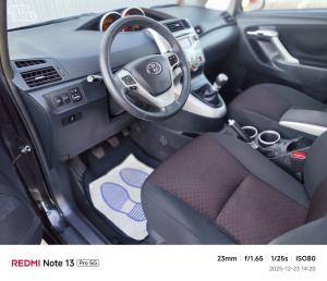 Black Toyota Verso 2011 in Ramuciai, with an engine capacity of 1.80 L and mileage of 123 thousand km for 6450 €, photo 16 on AUTOMOTO.COM.LV