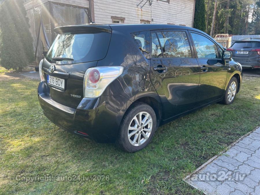 Melns Toyota Verso 2011 Tallina, ar dzinēja tilpumu 1.60 L un nobraukumu 187 tūkst. km par 6499 €, foto 5 vietnē AUTOMOTO.COM.LV