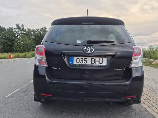 Black Toyota Verso 2012 in Tallinn, with an engine capacity of 1.80 L and mileage of 129 thousand km for 6500 €, photo 10 on AUTOMOTO.COM.LV