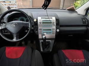 Zils Toyota Verso 2007 Rēzekne, ar dzinēja tilpumu 2.20 L un nobraukumu 389 tūkst. km par 1700 €, foto 8 vietnē AUTOMOTO.COM.LV